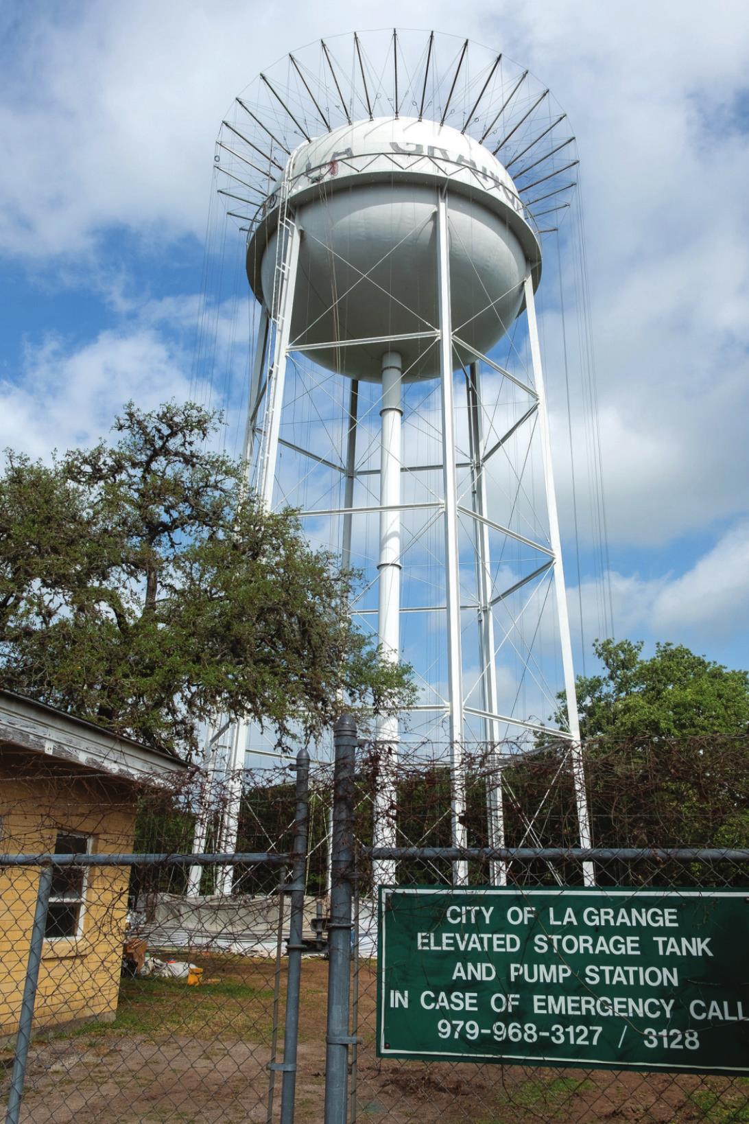 Water Tower Ready for New Look | The Fayette County Record