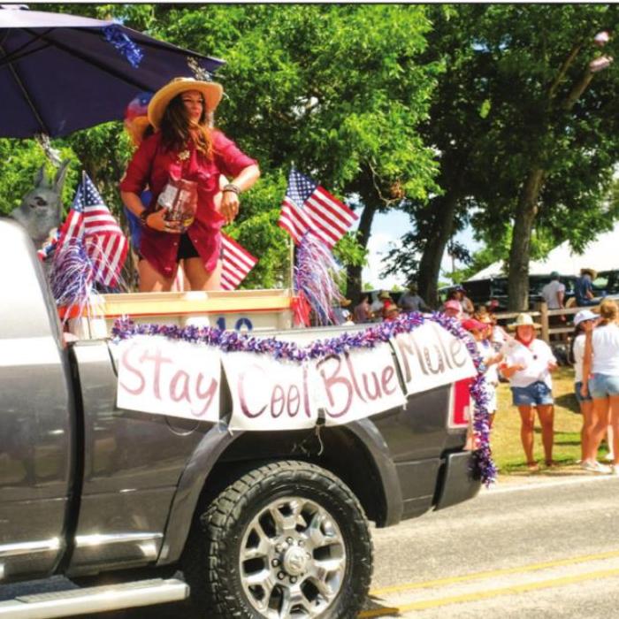 Nearly 90 Floats Line Up for Round Top Parade | The Fayette County Record