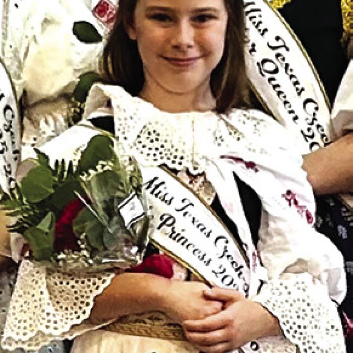 LG’s Karstedt Crowned Texas Czech Slovak Little Princess | The Fayette ...